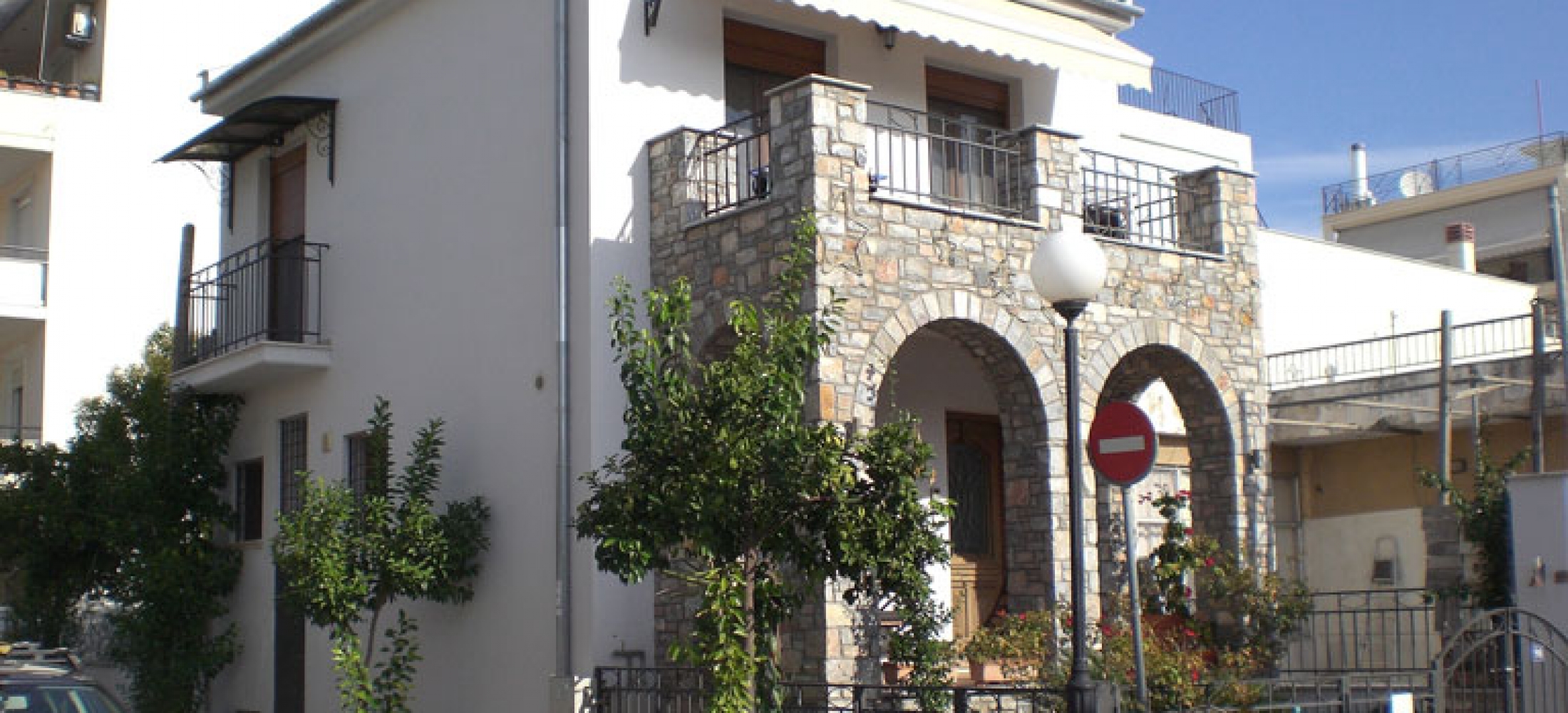 ΣΥΓΧΡΟΝΑ ΚΤΙΡΙΑ – ΑΝΑΣΤΗΛΩΤΙΚΗ ΒΟΛΟΥ